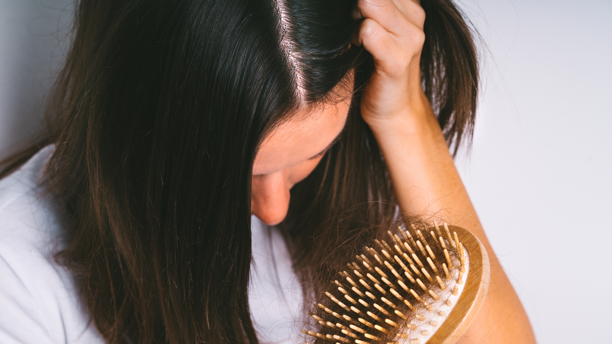 How Stress Affects Hair Health – QYRAL